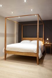 Four Post Shaker Bed | Shaker of Malvern